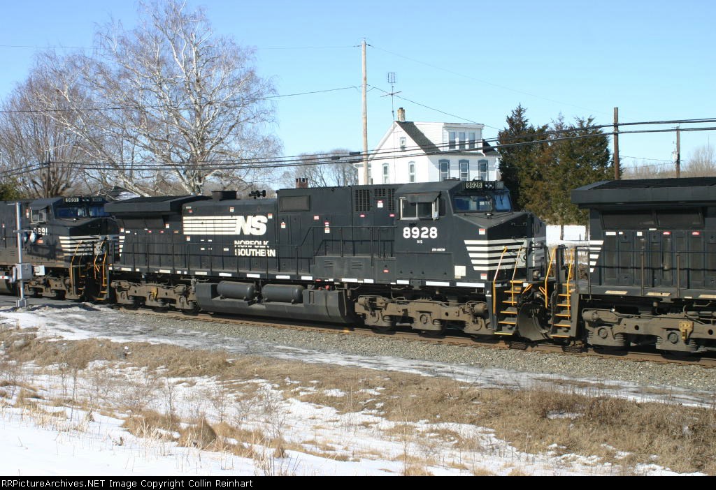 NS 8928